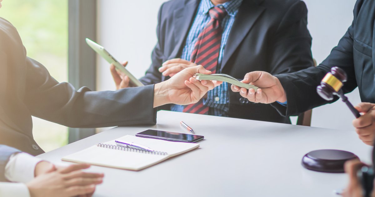 Recouvrement de créances amiable et judiciaire : différences